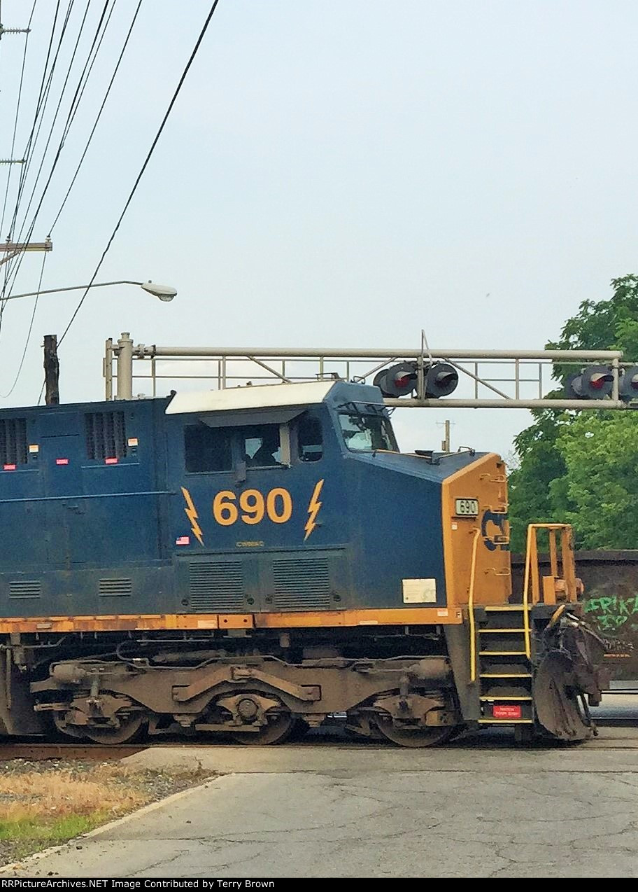 CSX 690